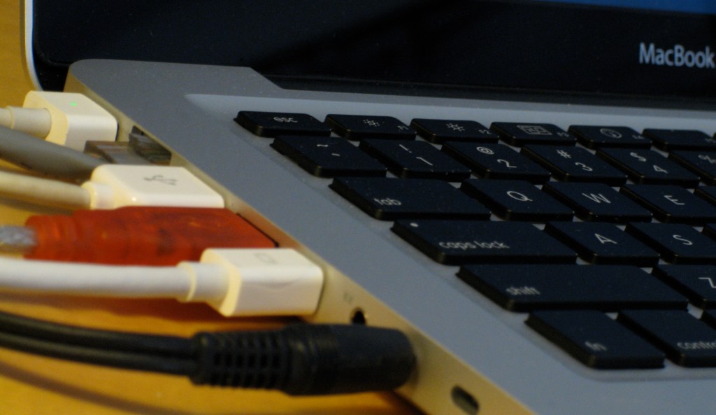 WikiLeaks publishes MacBook, iPhone hacking toolkit supposedly used by ...